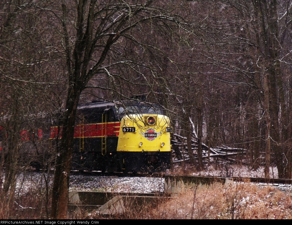 CVSR 6771 retreats through the snow.